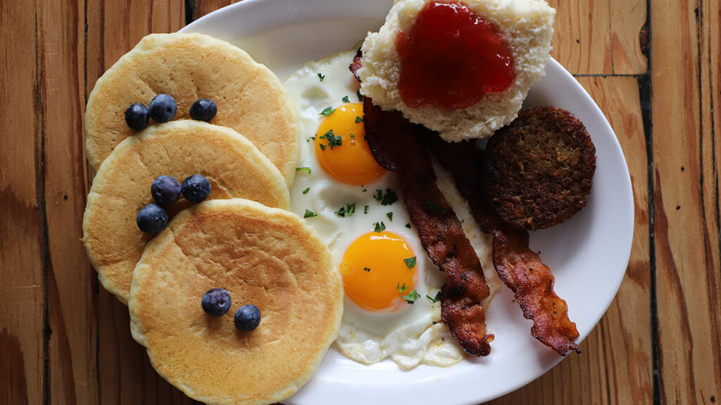 Farmhouse Restaurant Coupon | Branson MO